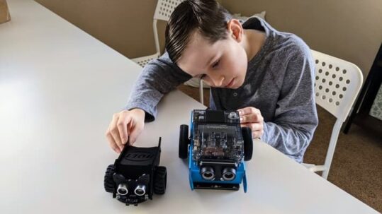 8 Best Robots (for Every Age!) that Teach Kids How to Code